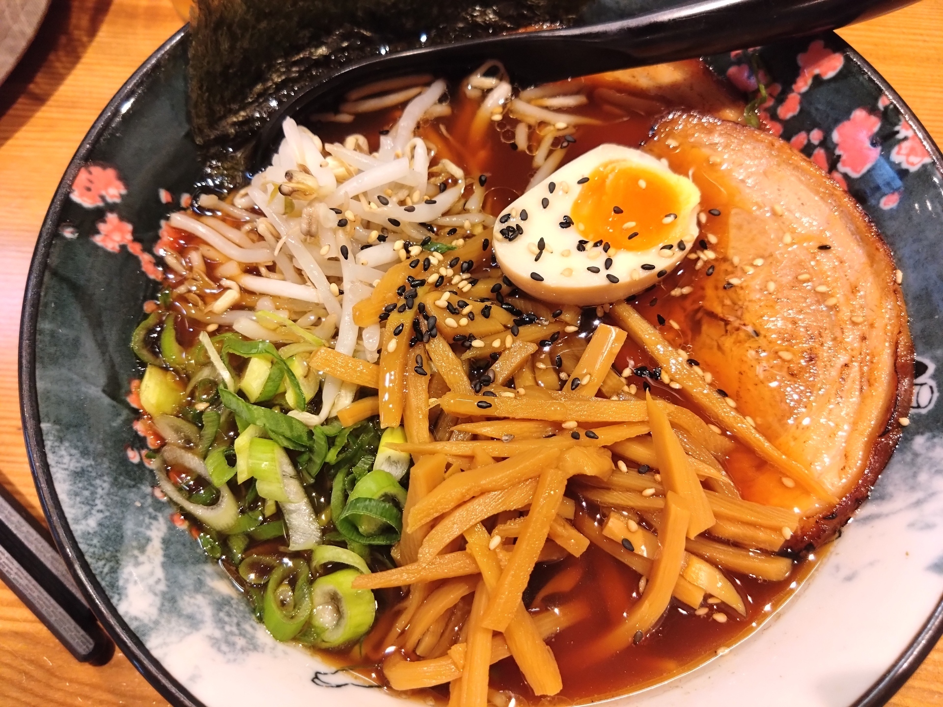 ラーメン屋カルマ: 私の食べ歩き・私の世界旅行